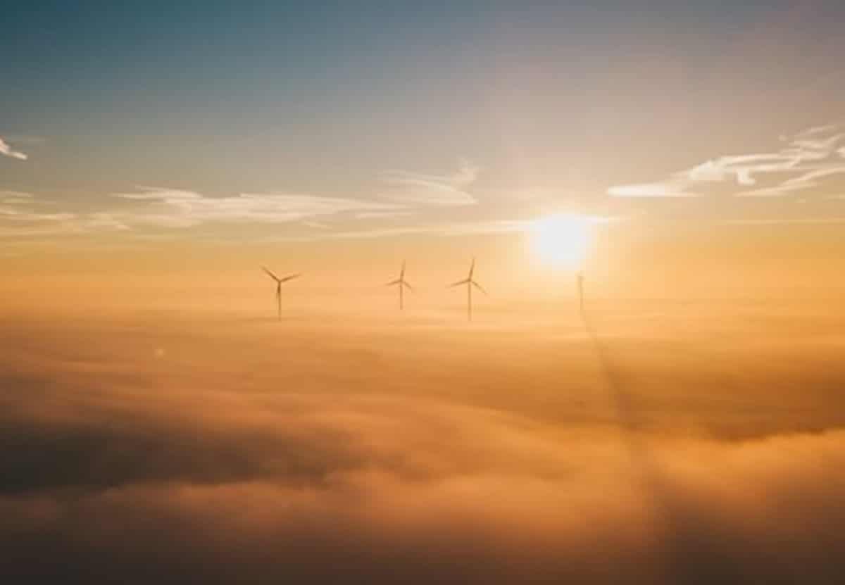 UAE to pass renewable energy targets for 2030 - Arabian Business ...