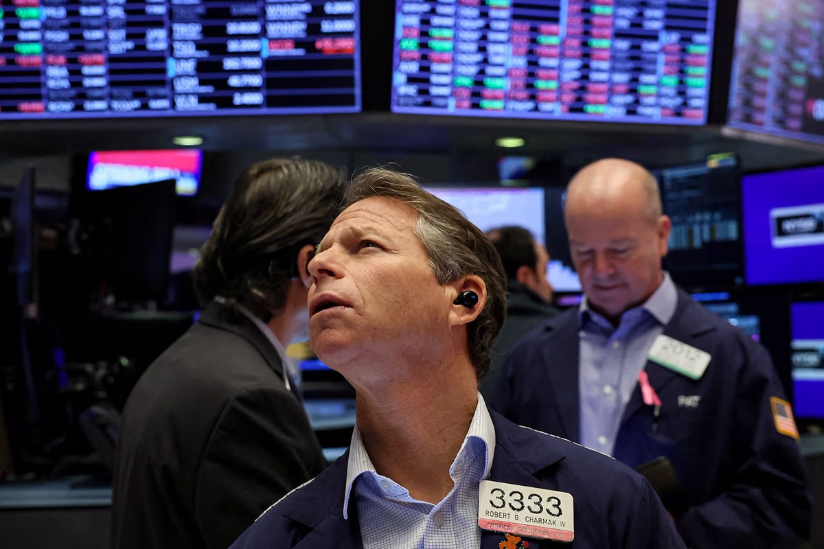 Wall Street slips as uncertainty surrounds US election, Fed move ...