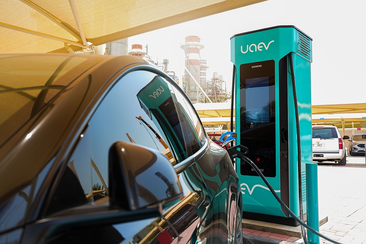 UAE to deploy 500 EV charging stations by 2025, says Ministry - Arabian ...
